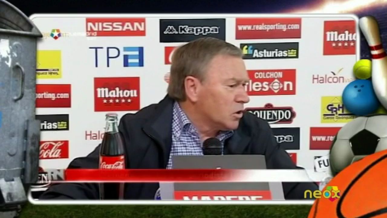 Javier Clemente en acción