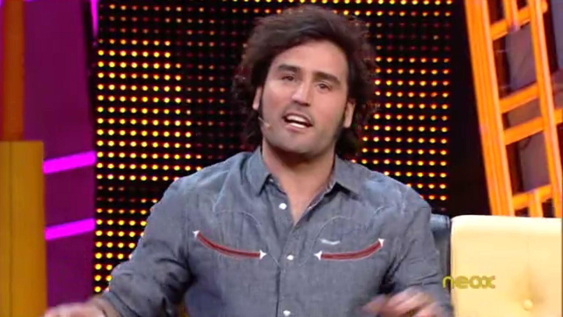 Raúl estudia el concepto de reportero