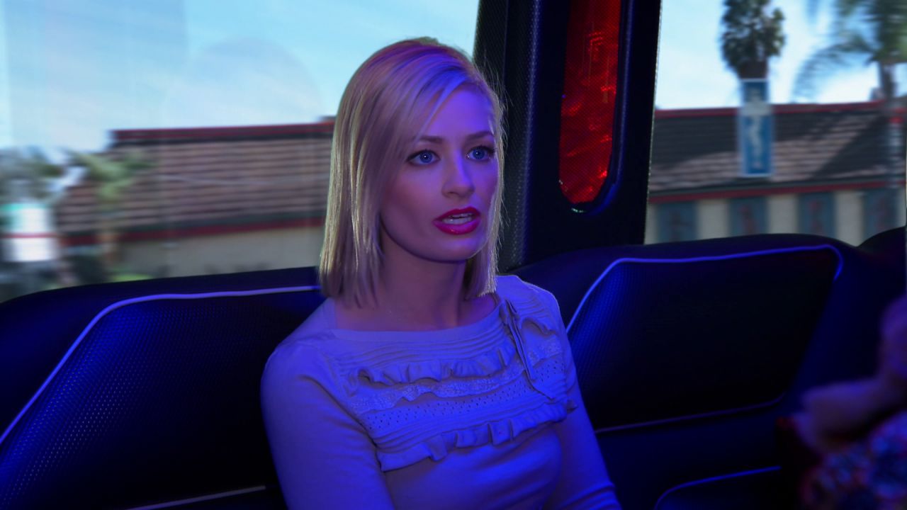 Caroline continúa su aventura en Hollywood