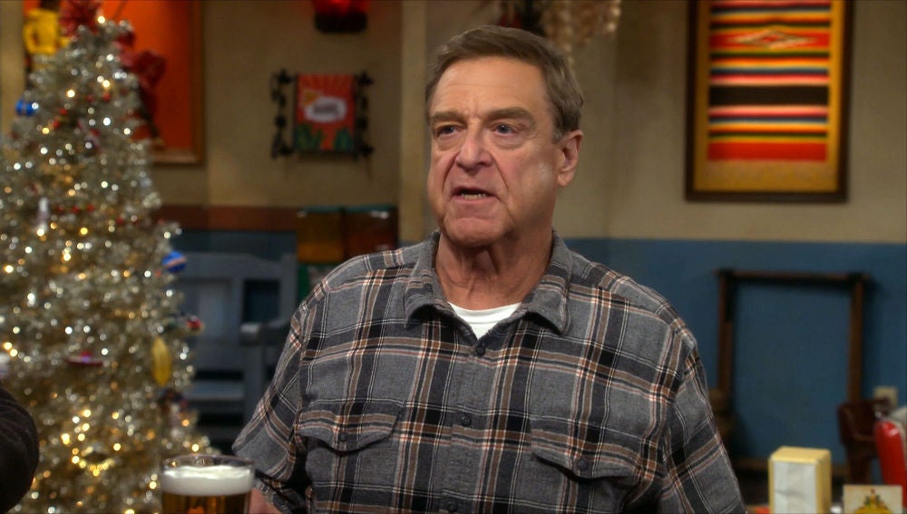 Dan descubre que Peter se aprovecha de Jackie