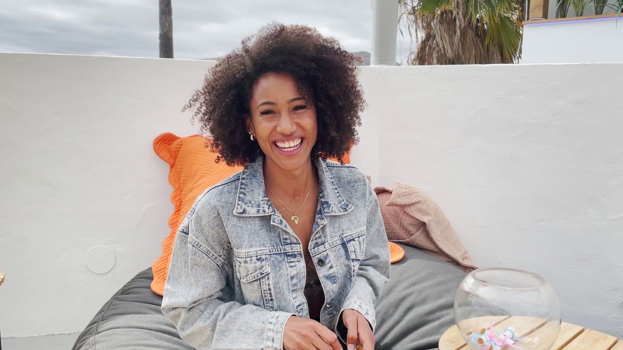 Bea confiesa su sueño más 'hot' y muestra sus dotes vocales