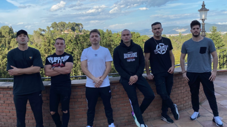 Jagger reacciona a su propio combate en La Velada del Año